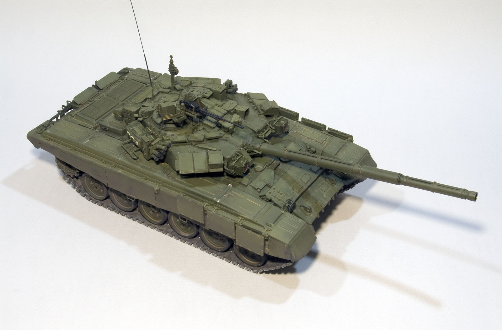 Танк Т-90 — Каропка.ру — стендовые модели, военная миниатюра