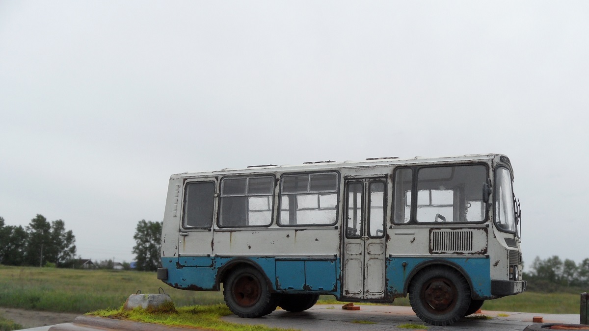 Паз 3205 — Каропка.ру — стендовые модели, военная миниатюра