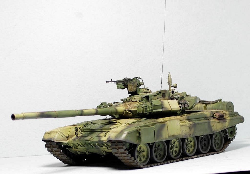 T-90 — Каропка.ру — стендовые модели, военная миниатюра
