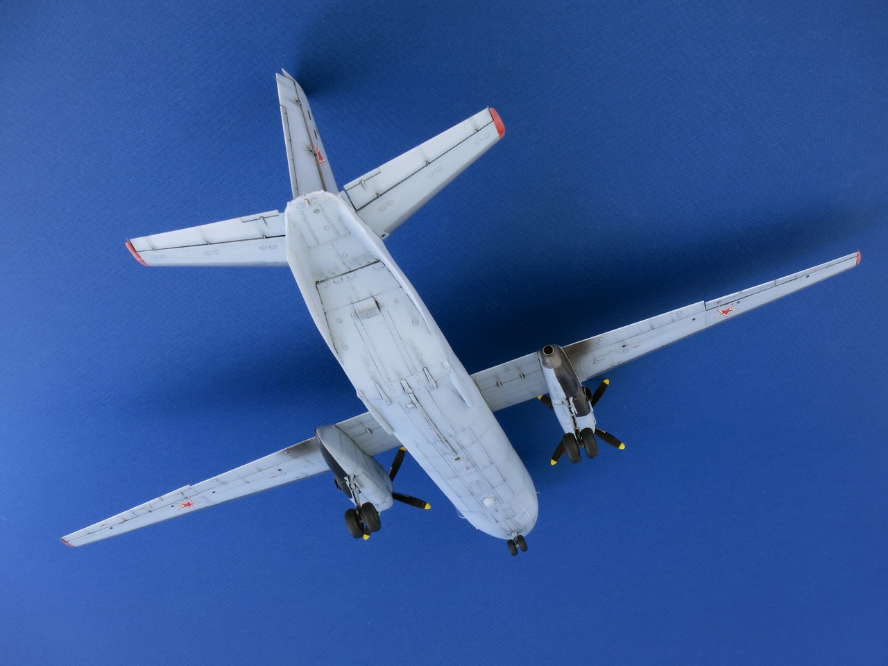 Ан-26 — Каропка.ру — стендовые модели, военная миниатюра