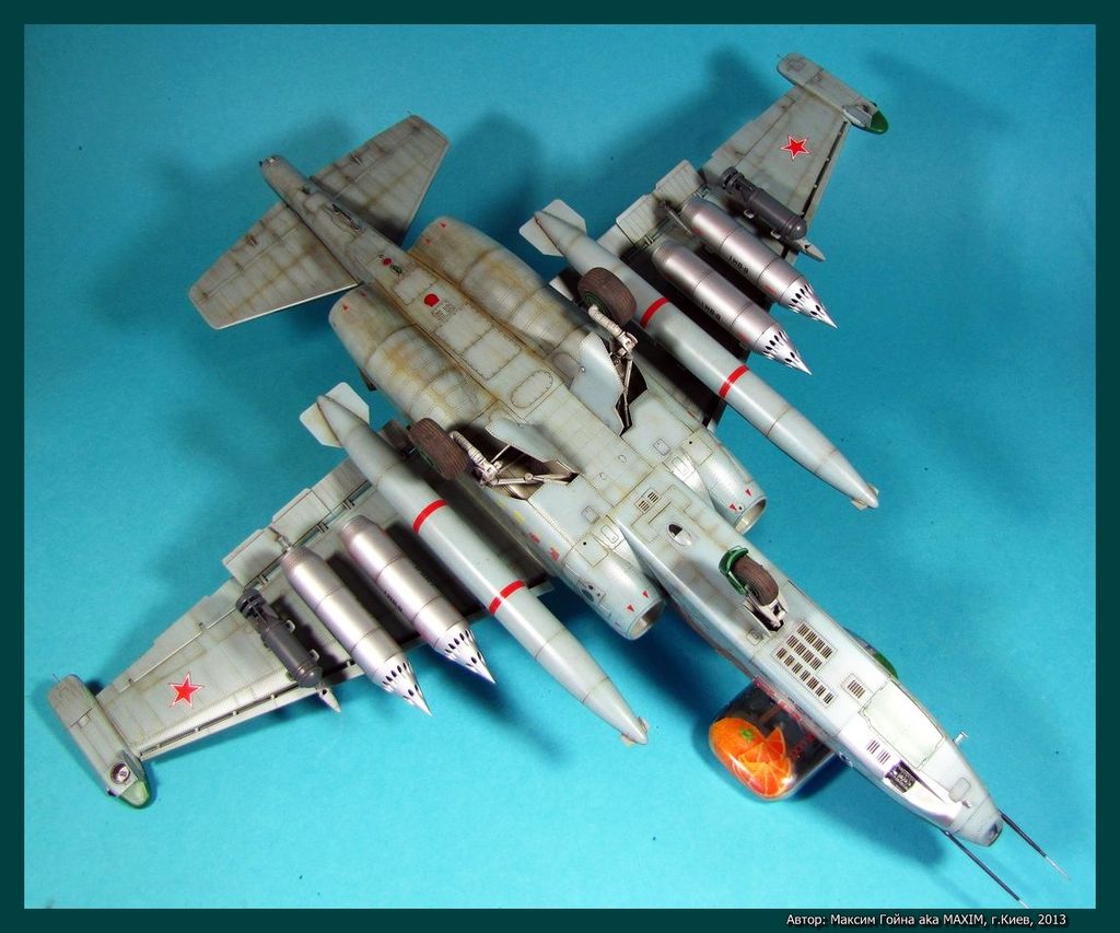 Су-25УБ — Каропка.ру — стендовые модели, военная миниатюра