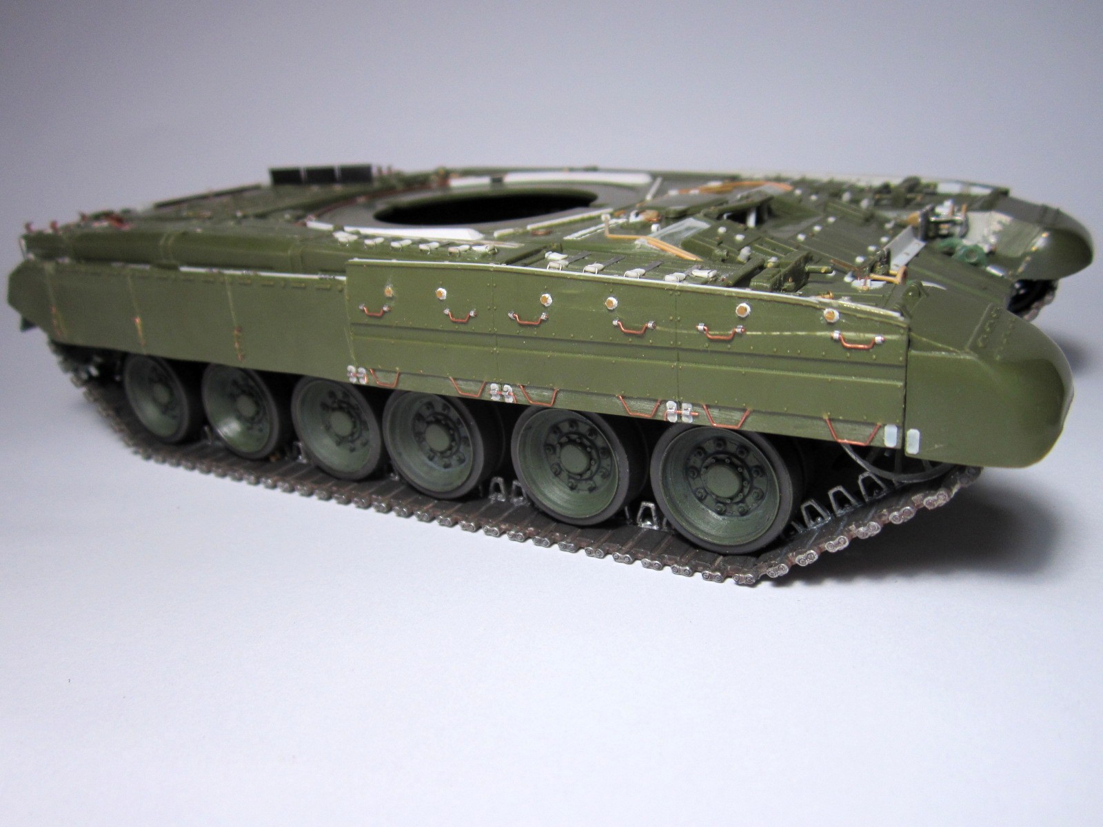 Т-80УД — Каропка.ру — стендовые модели, военная миниатюра