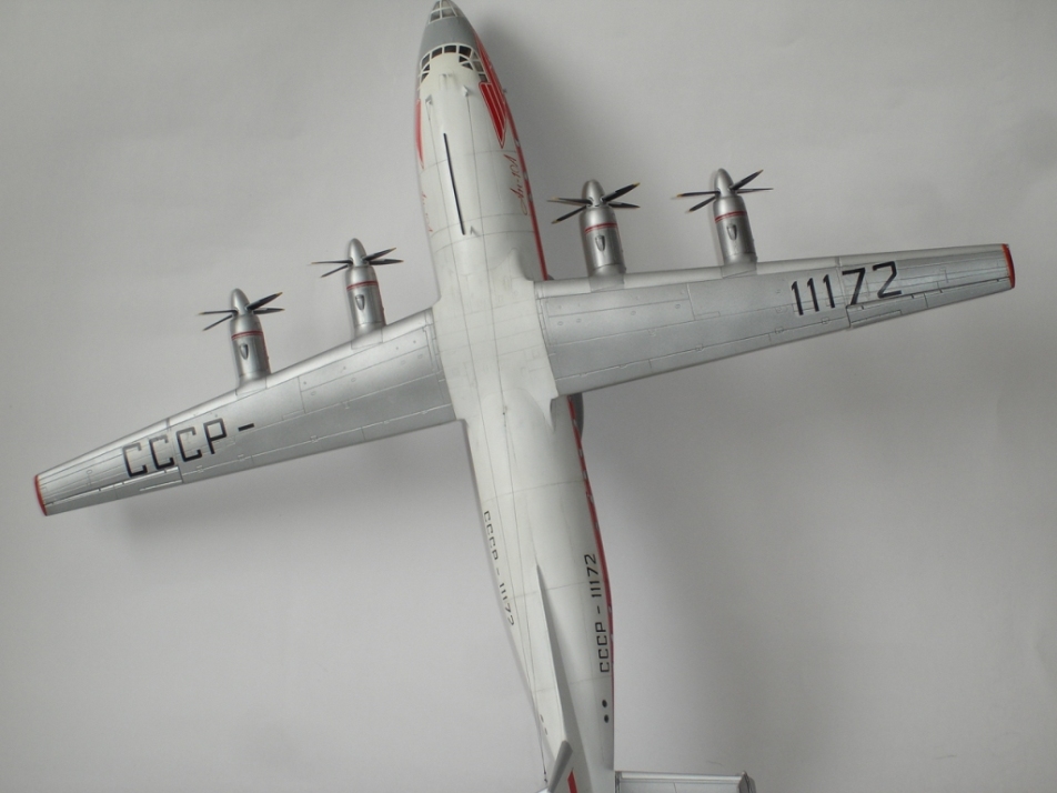 Ан-10А — Каропка.ру — стендовые модели, военная миниатюра