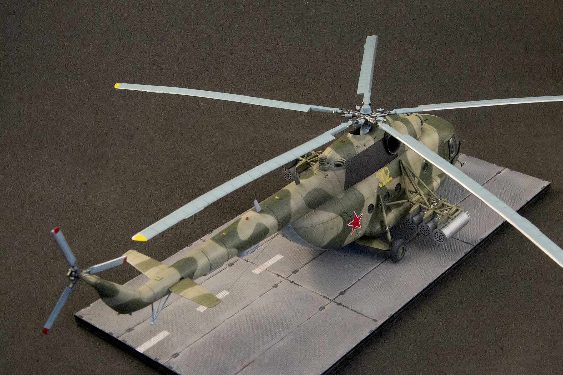 Ми-8МТ — Каропка.ру — стендовые модели, военная миниатюра