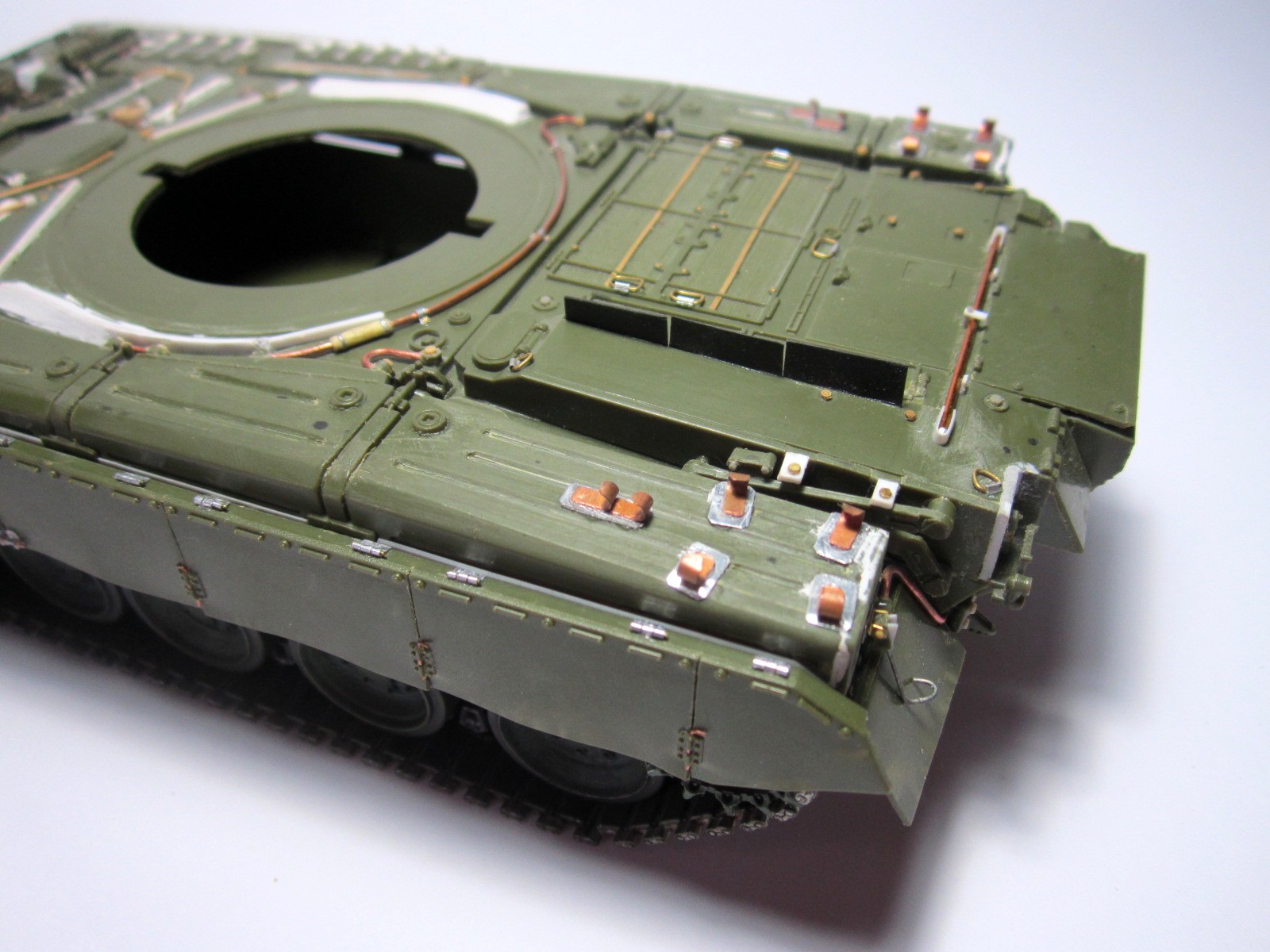 Т-80УД — Каропка.ру — стендовые модели, военная миниатюра