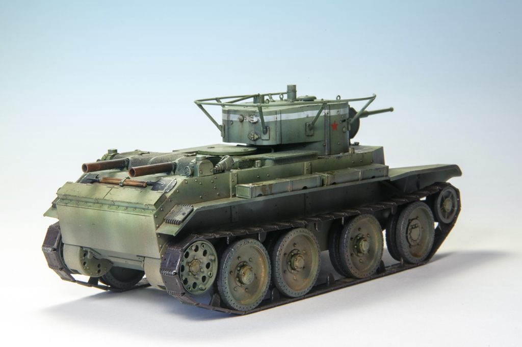 BT-7 — Каропка.ру — стендовые модели, военная миниатюра