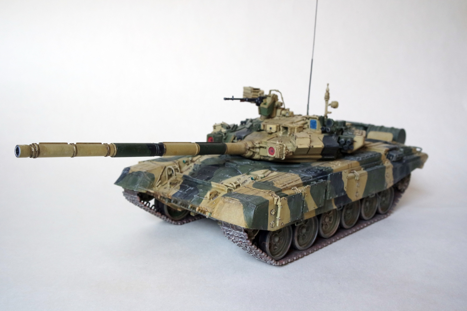 Т90 — Каропка.ру — стендовые модели, военная миниатюра