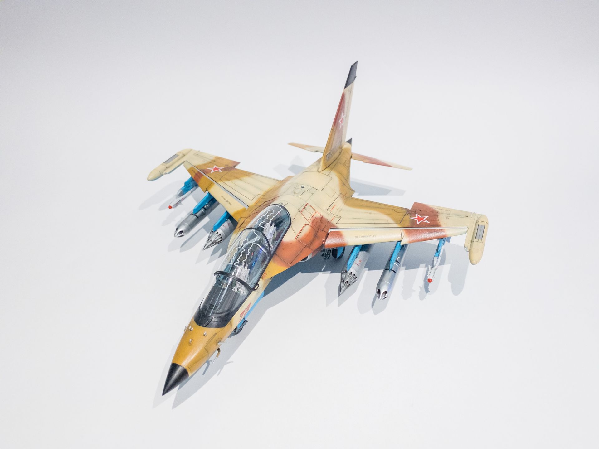 Як-130 — Каропка.ру — стендовые модели, военная миниатюра