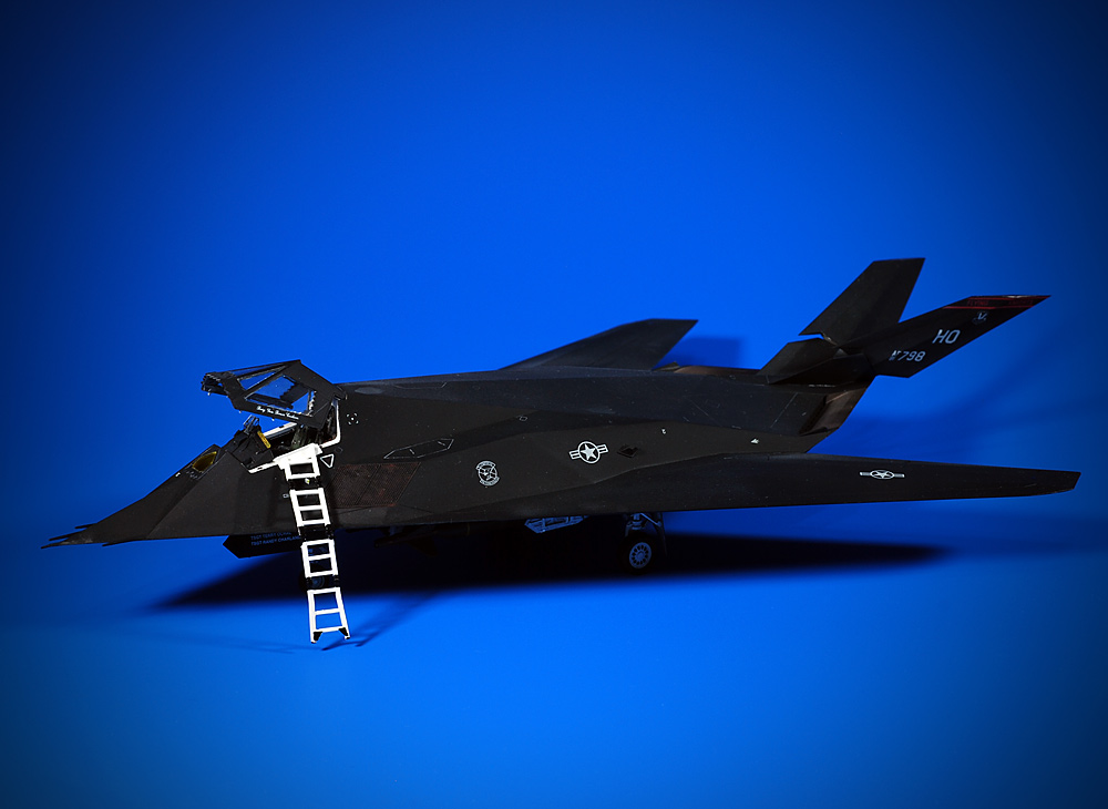 F-117A — Каропка.ру — стендовые модели, военная миниатюра