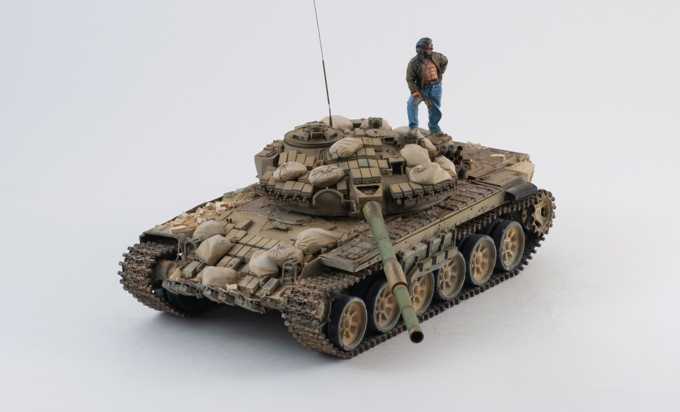 T-72AV — Каропка.ру — стендовые модели, военная миниатюра