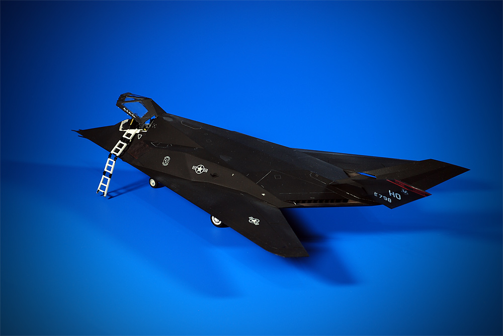 F-117A — Каропка.ру — стендовые модели, военная миниатюра