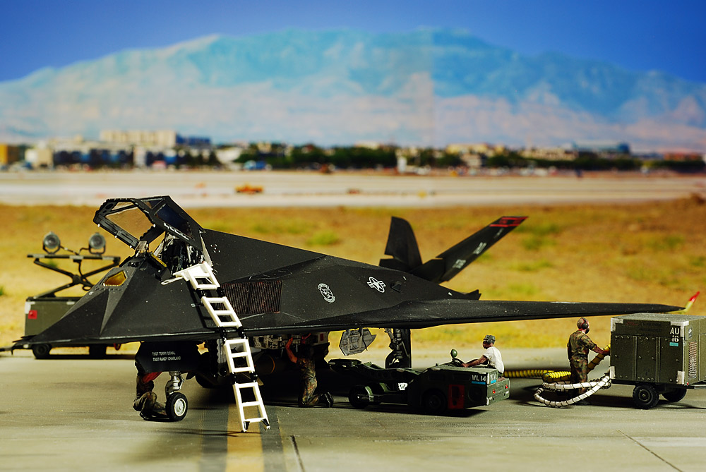 F-117A — Каропка.ру — стендовые модели, военная миниатюра