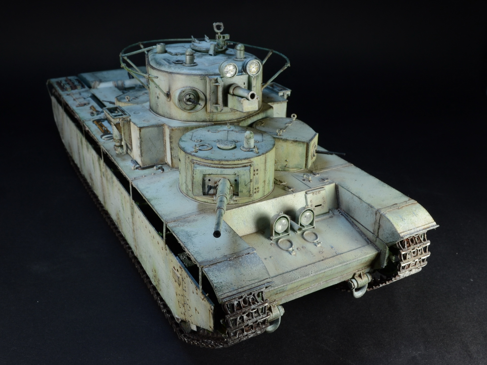 Т-35 — Каропка.ру — стендовые модели, военная миниатюра